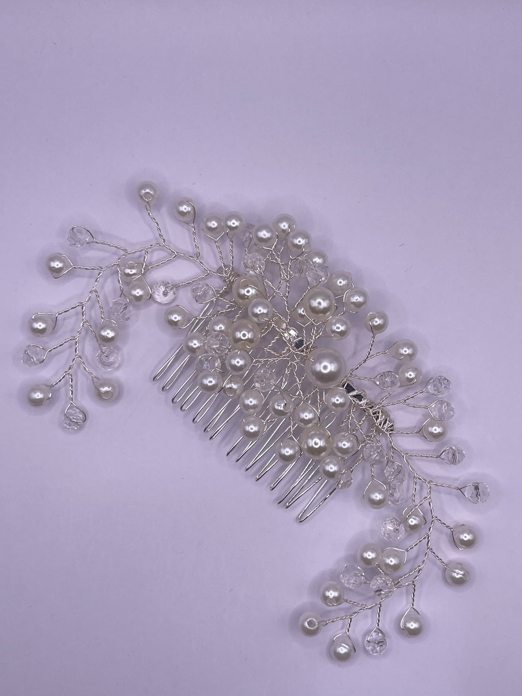 Pearl & Crystal Comb – Rodolfo Lugo